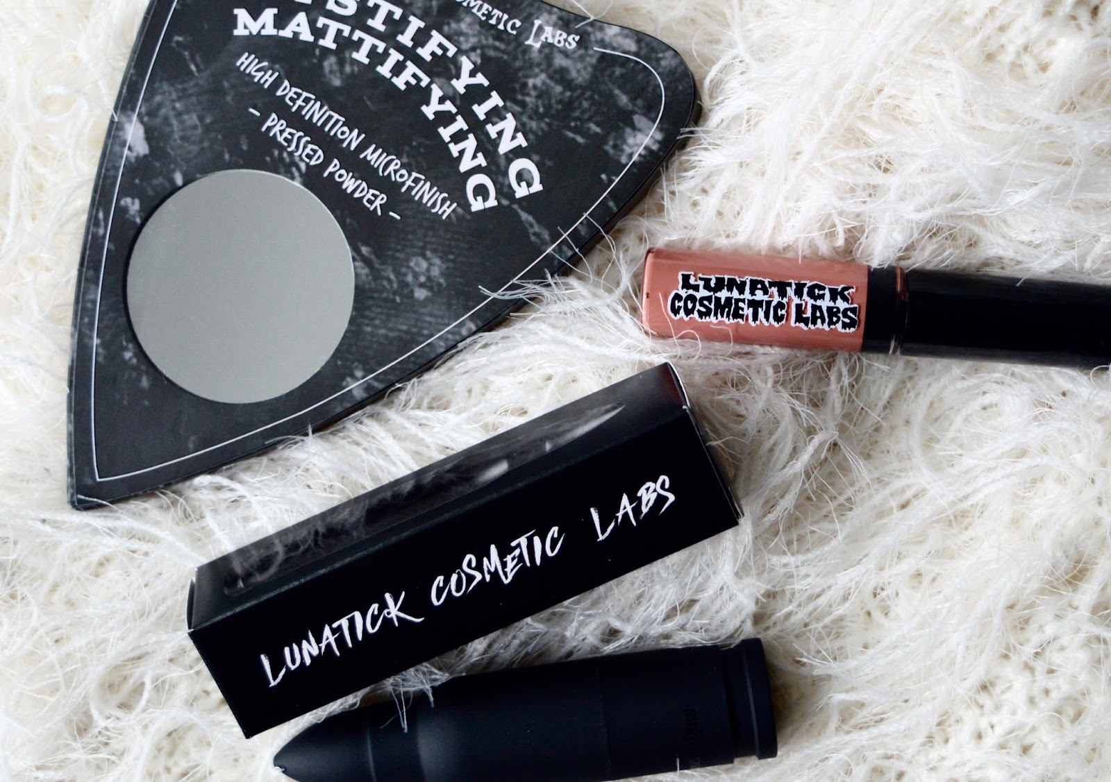 Beauty Review: LunatiCK Cosmetic Labs | POPCORN AND GLITTER