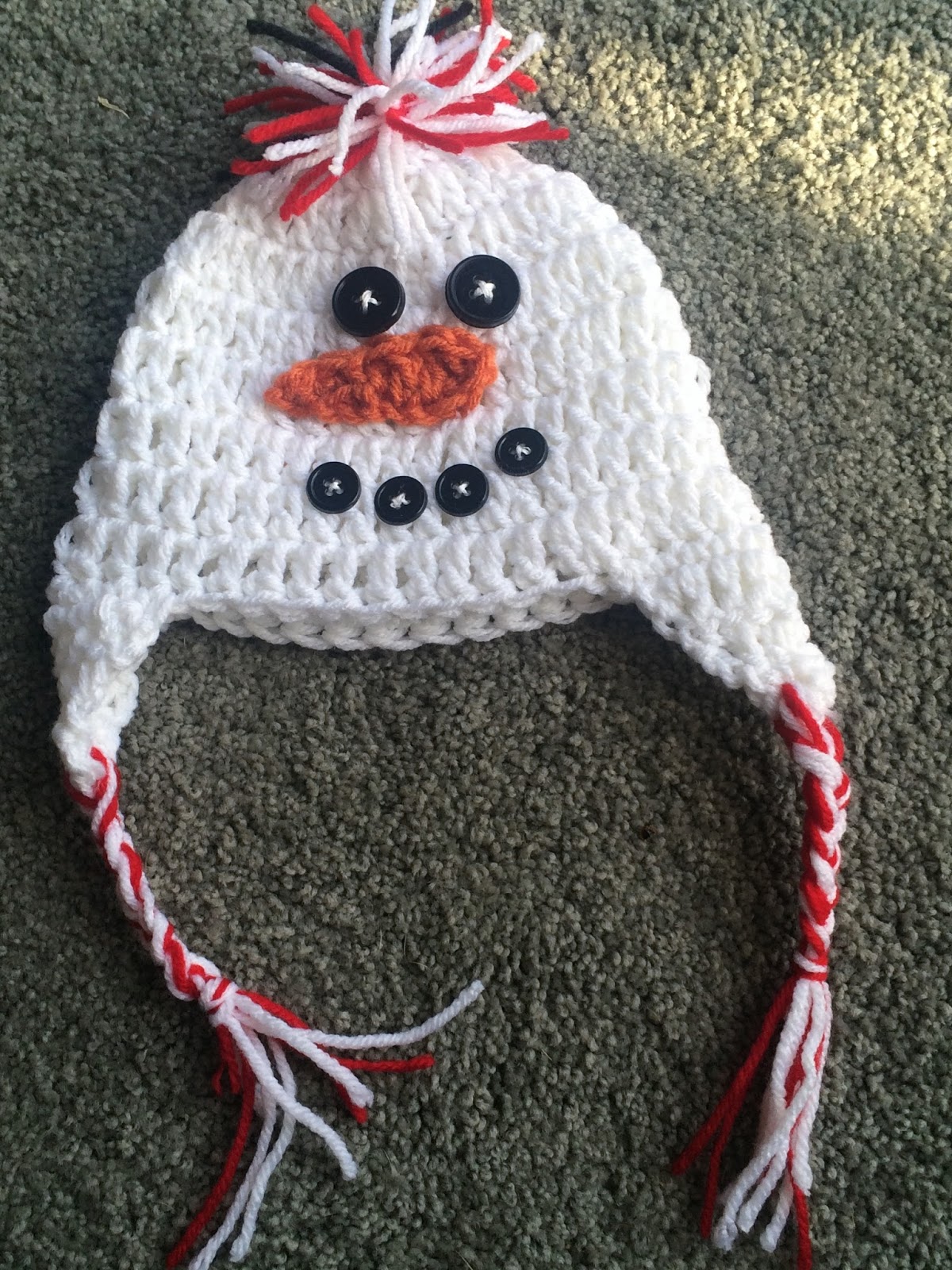Tones of Home Ky: Free Crochet Pattern: Baby Snowman Beanie