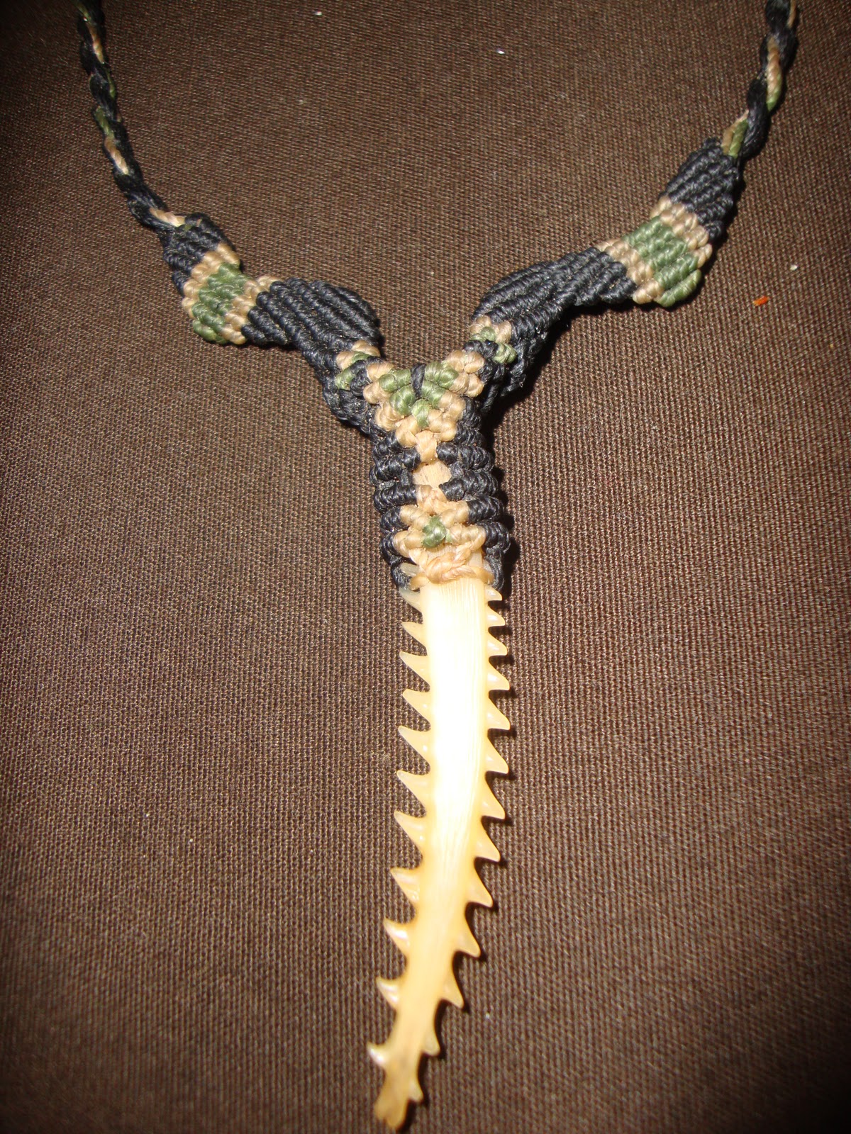 MakrAmarte: collar de macrame