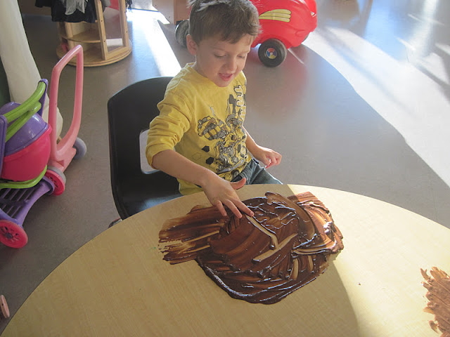 The Wonderful World of Kindergarten: Finger painting with chocolate pudding