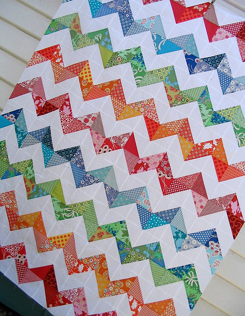Red Pepper Quilts: Zig Zag Quilt