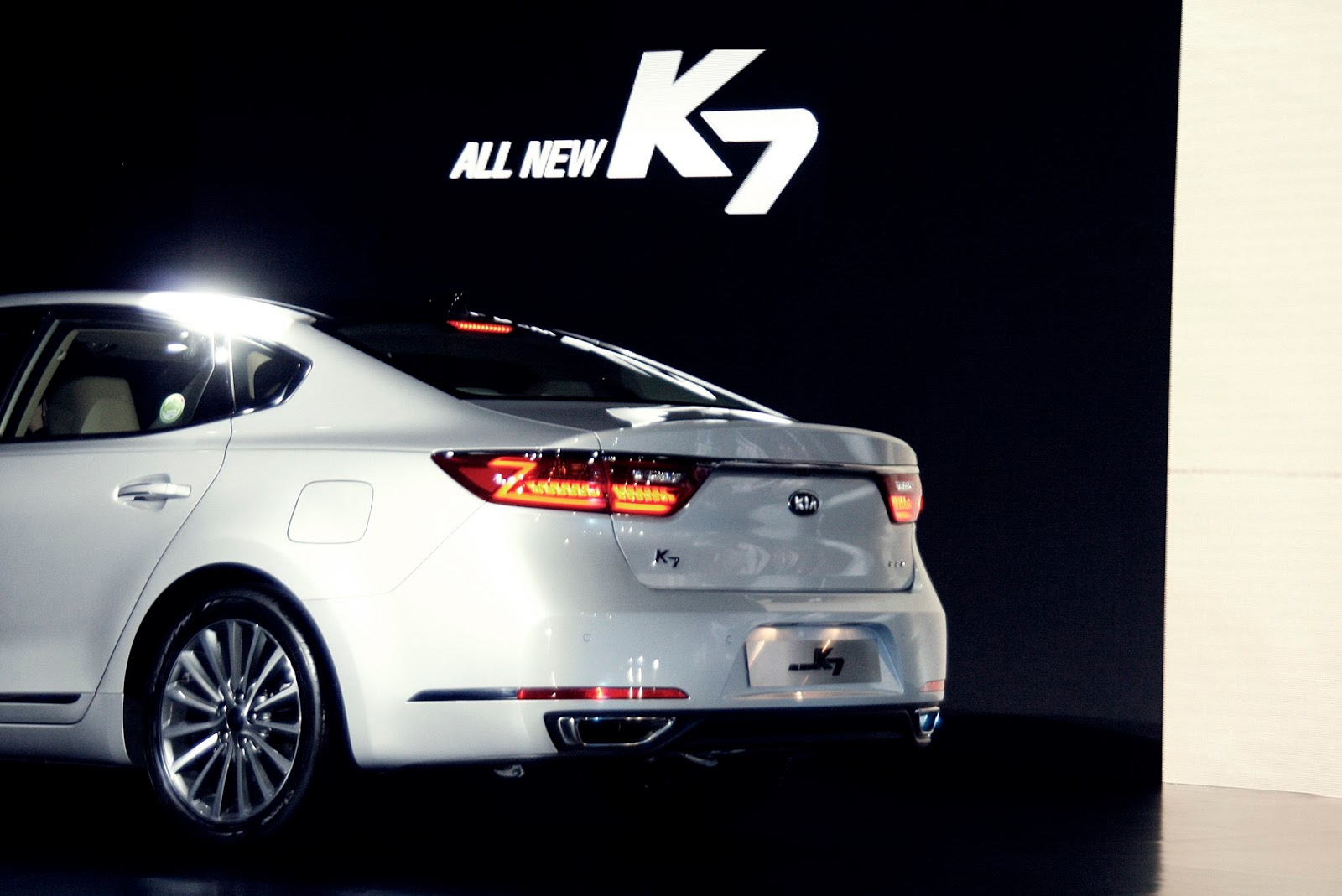 데일리티 : All New K7 준대형 시장의 새로운 지배자 탄생!