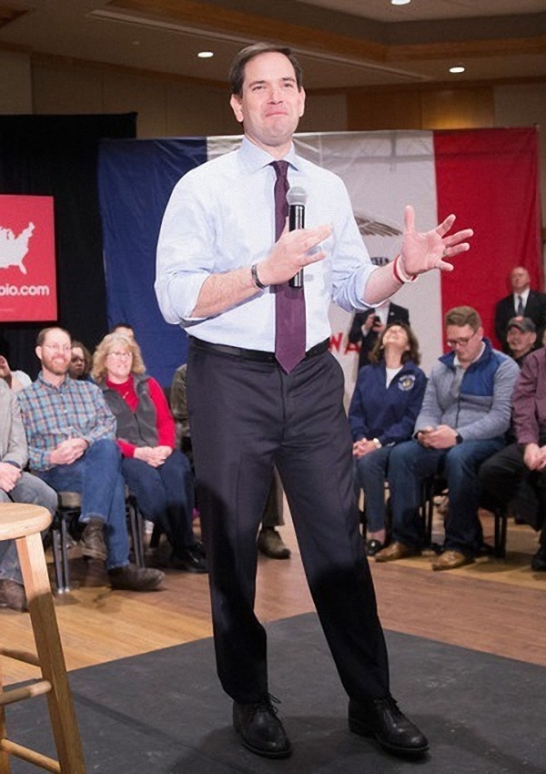 Celebrity Heights | How Tall Are Celebrities? Heights of Celebrities ...