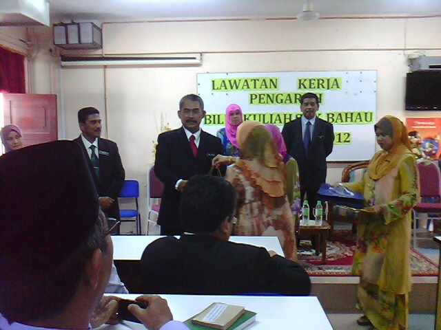 SMK BAHAU, JALAN ROMPIN, 72100 BAHAU