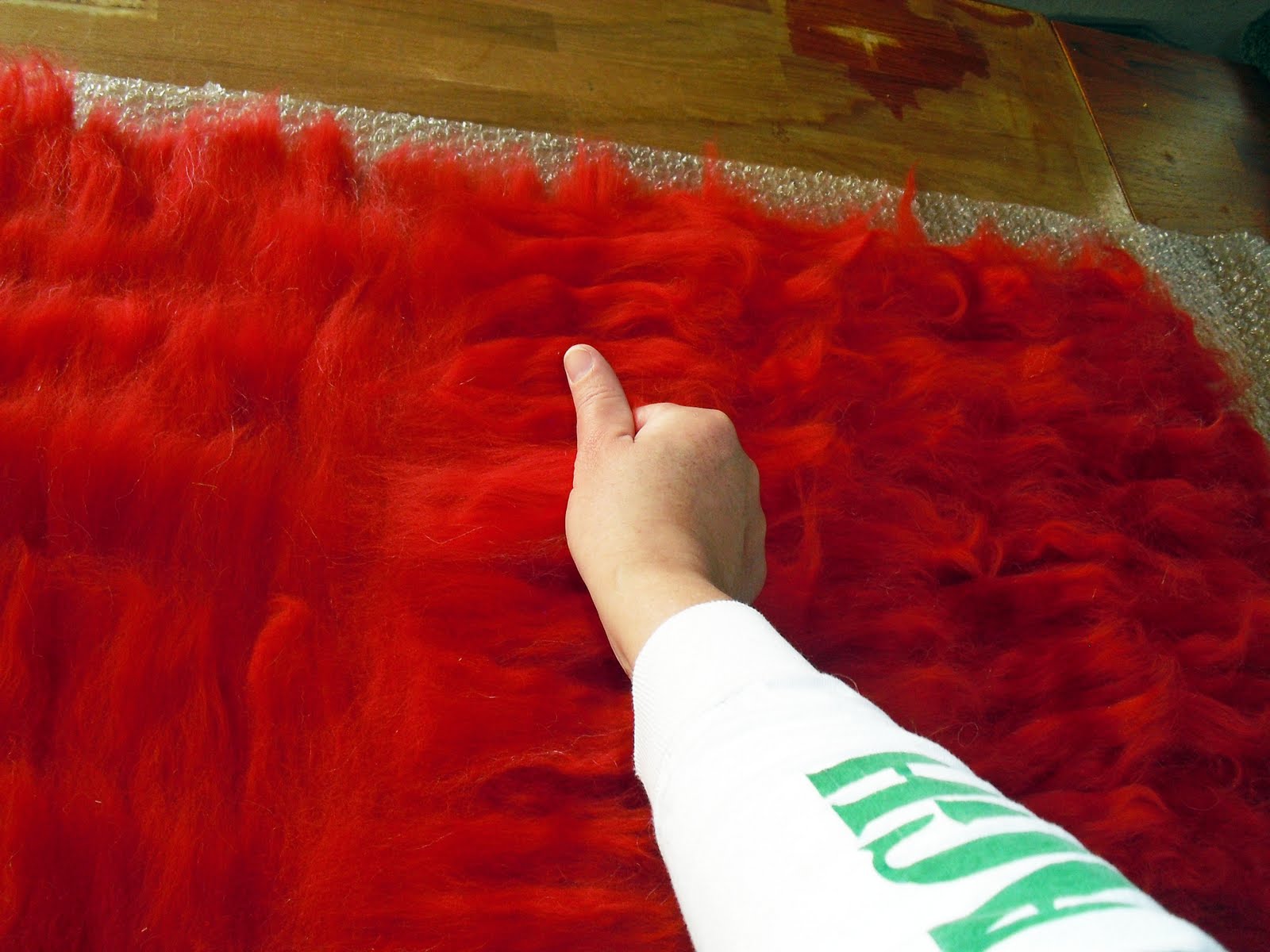 Tangible Daydreams: Tutorial: How to make a flat sheet of wool felt