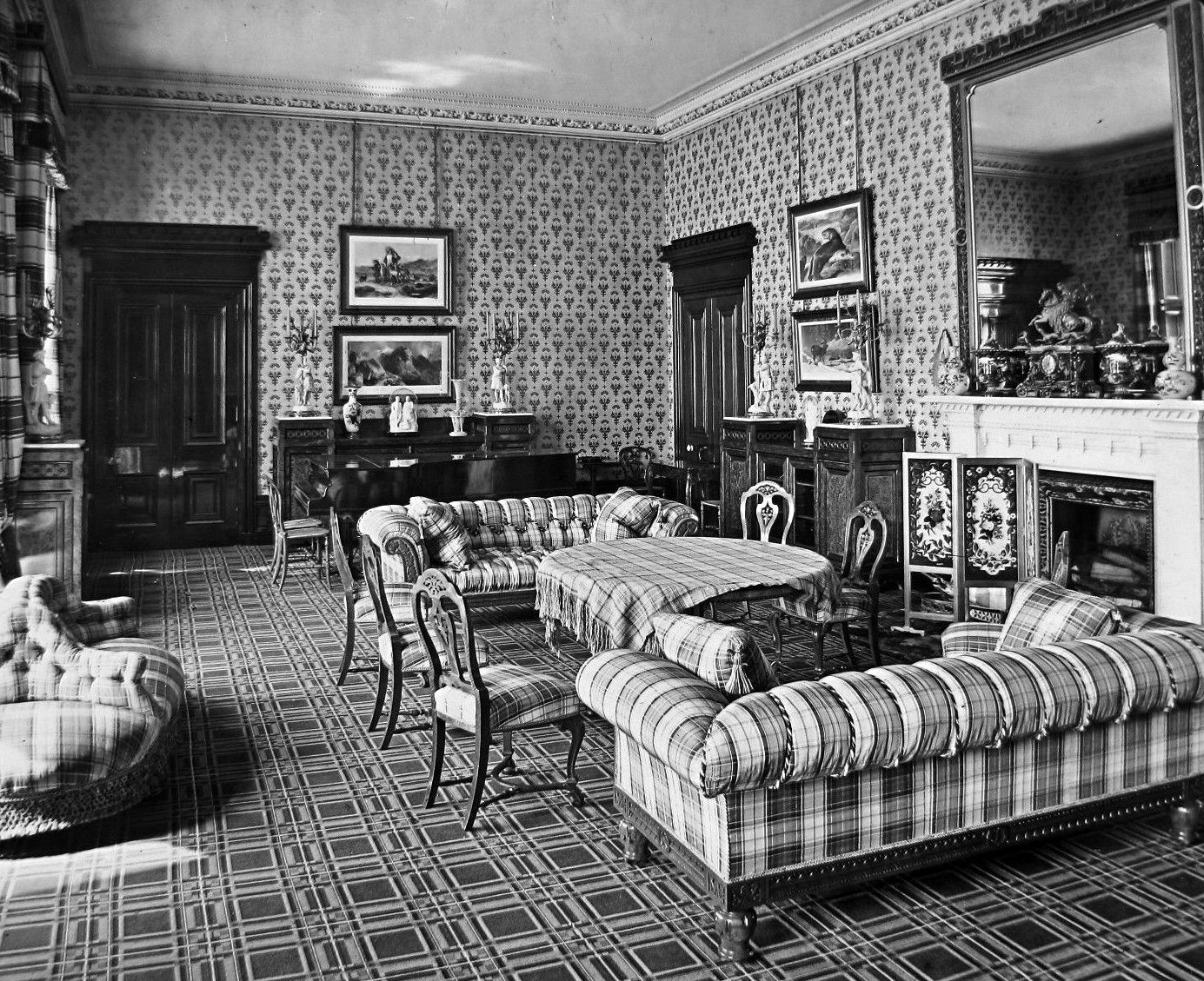 Tour Scotland: Old Photograph Drawing Room Balmoral Castle Scotland