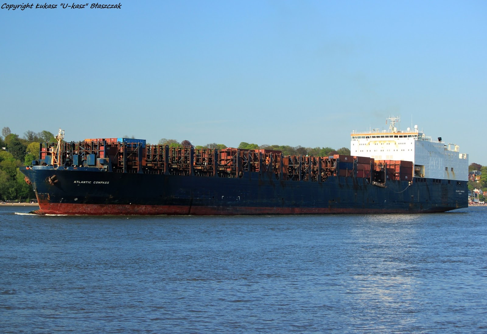 W obiektywie shipspottera czyli z migawką nad portową sadzawką: Z cyklu ...