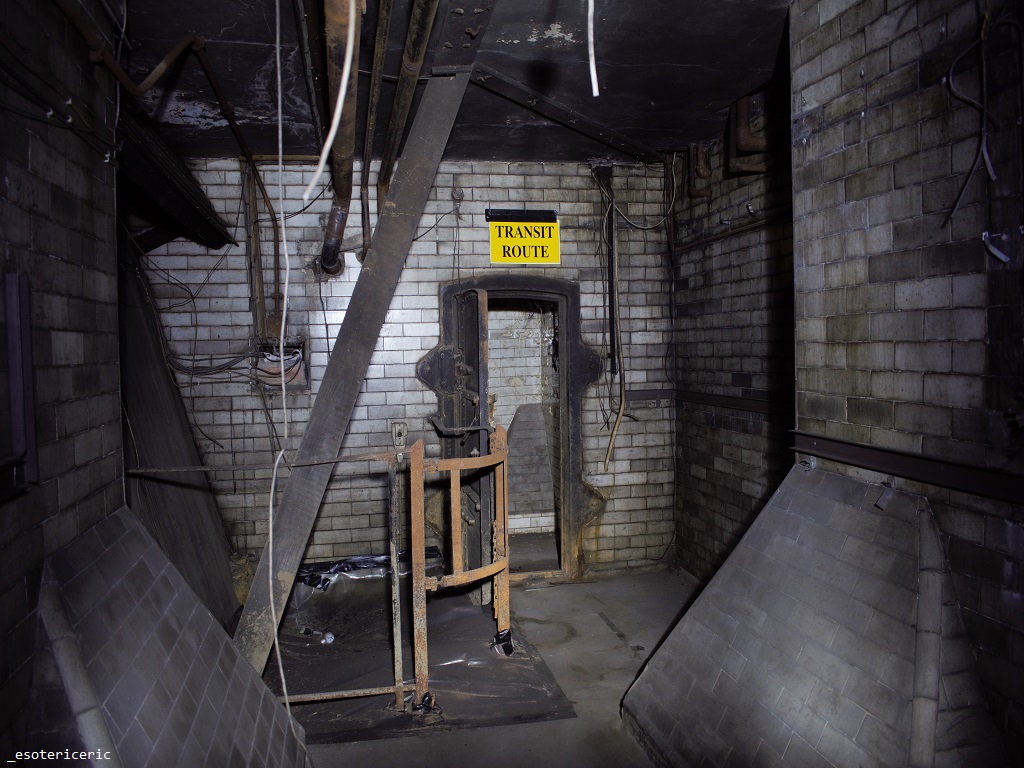 Esoteric Eric: In Accordance with Ordinance : Vickers Building ...