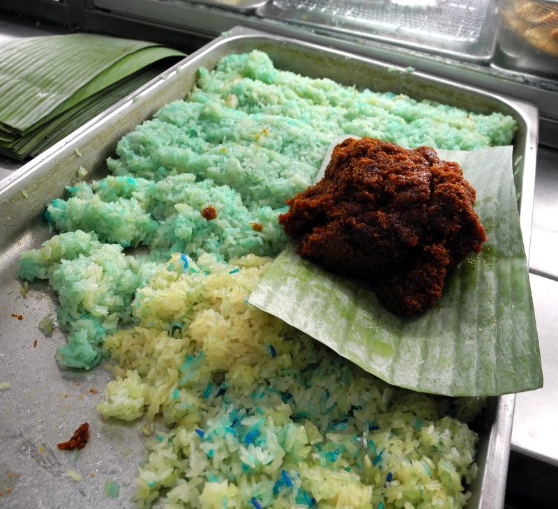milkfrost's world: Lek Lim Nonya Cake Confectionery
