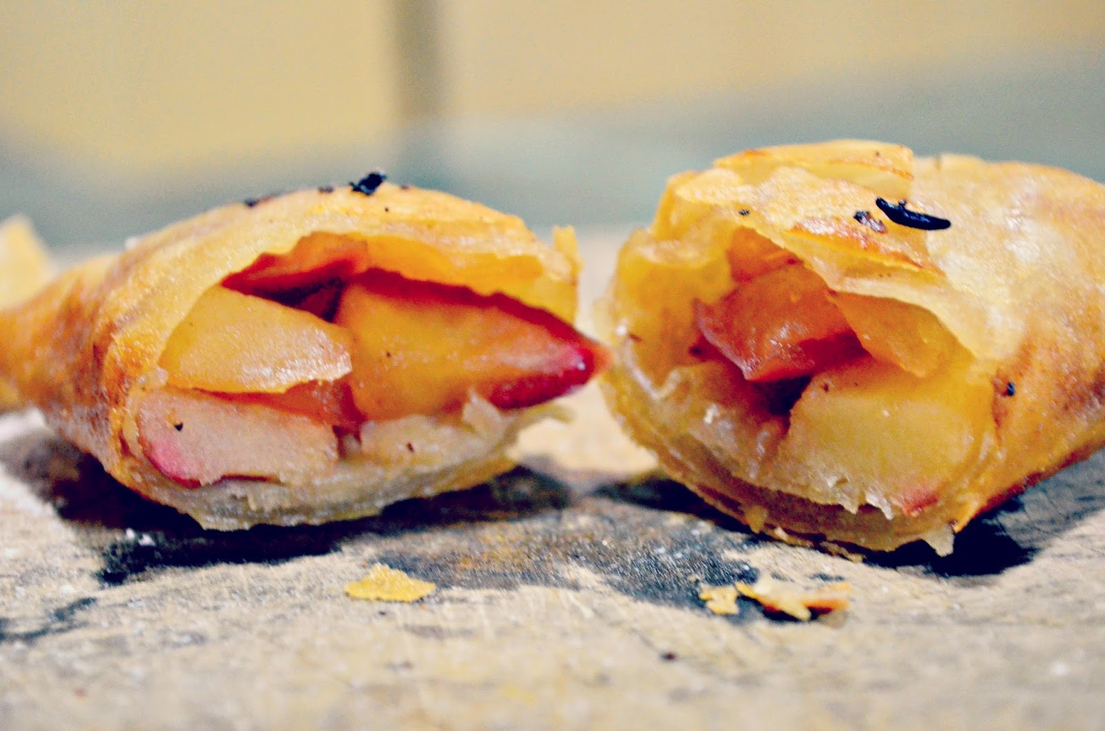 Kardolicious: Vegan Deep Fried Apple Pie