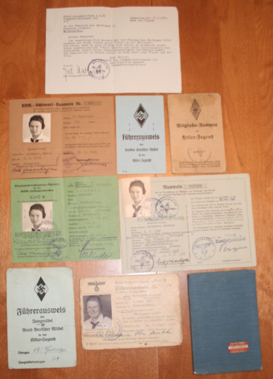 HJ - BDM Insignia & Awards: BDM Document Set