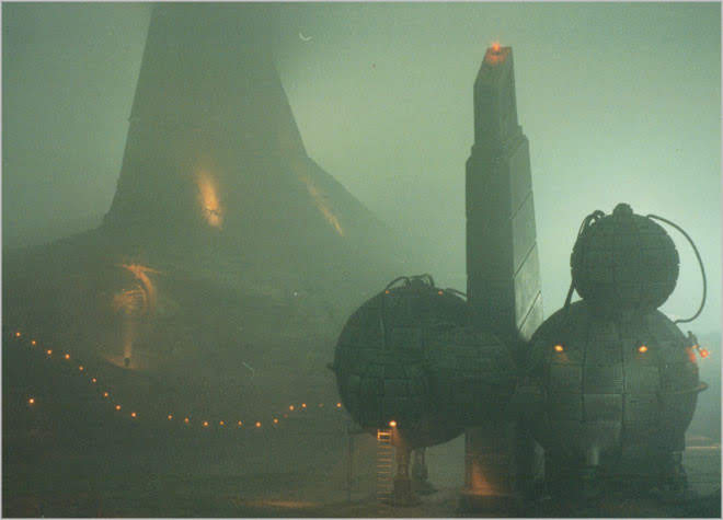 model ships in the cinema: Sphere 1998