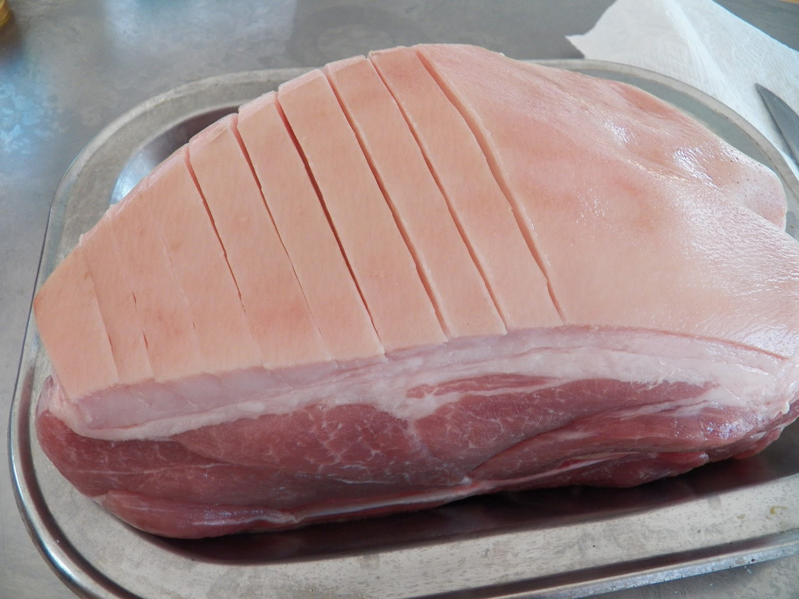 Flæskesteg med svær (Pork Roast with Crackling) - Sid's Sea Palm Cooking