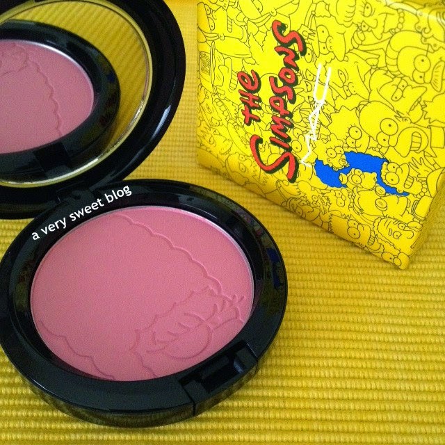 MAC X MARGE The Simpsons Collection: Pink Sprinkles Blush and Red ...