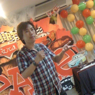 Blog Magic Hendry F. Jan: Mr. Robbin di Mata Mereka