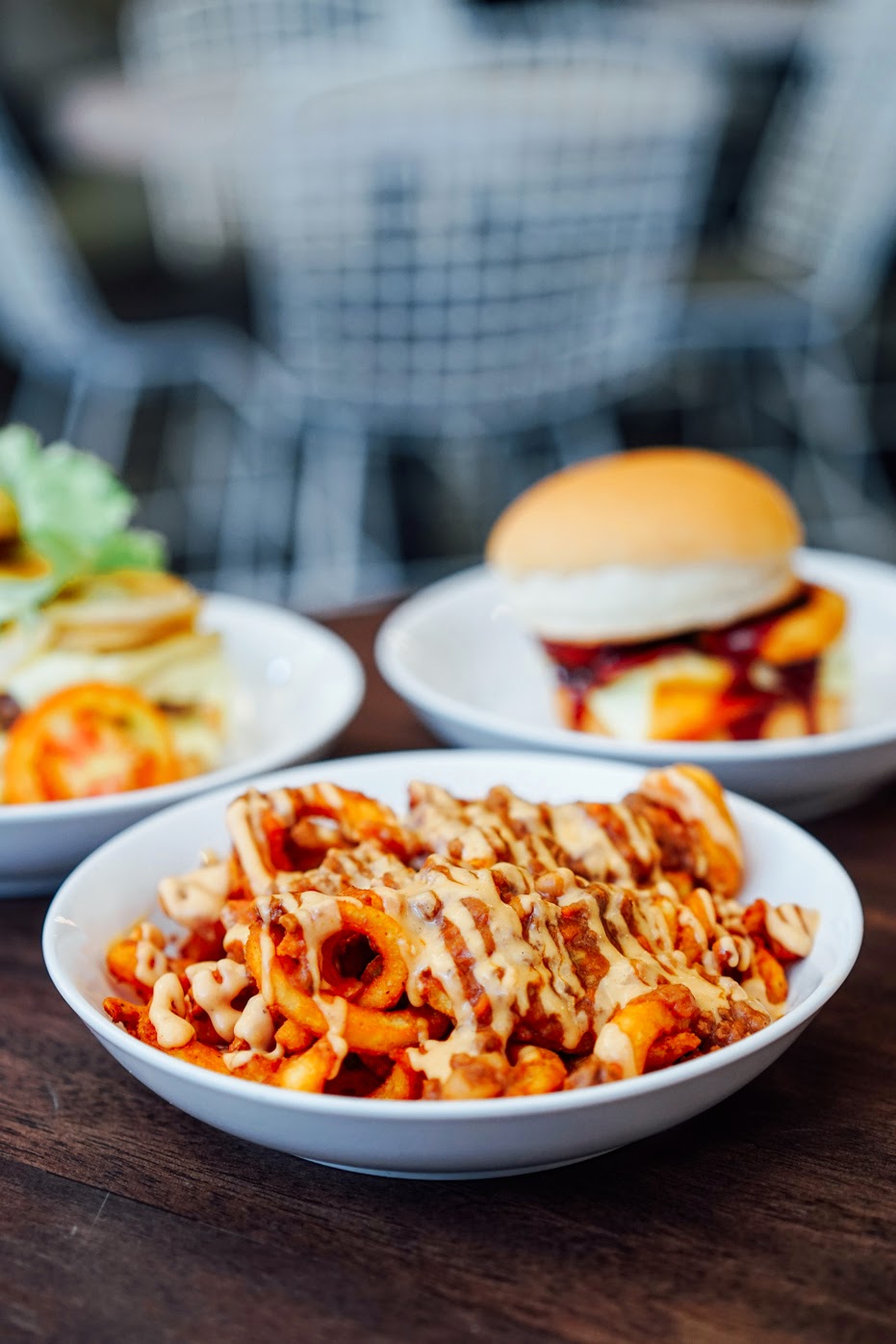 FIVE MONKEYS BURGER FOOD CENTRUM - SUNTER - eatandtreats - Indonesian ...