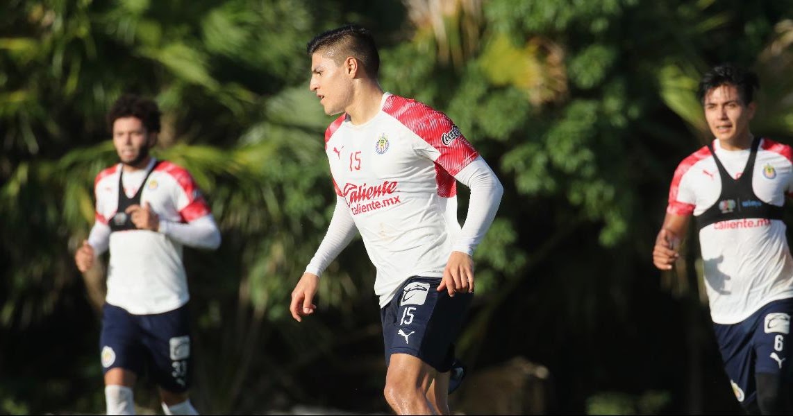 RONALDO CISNEROS SE QUEDA EN CHIVAS - ¡CHIVAS A GANAR!