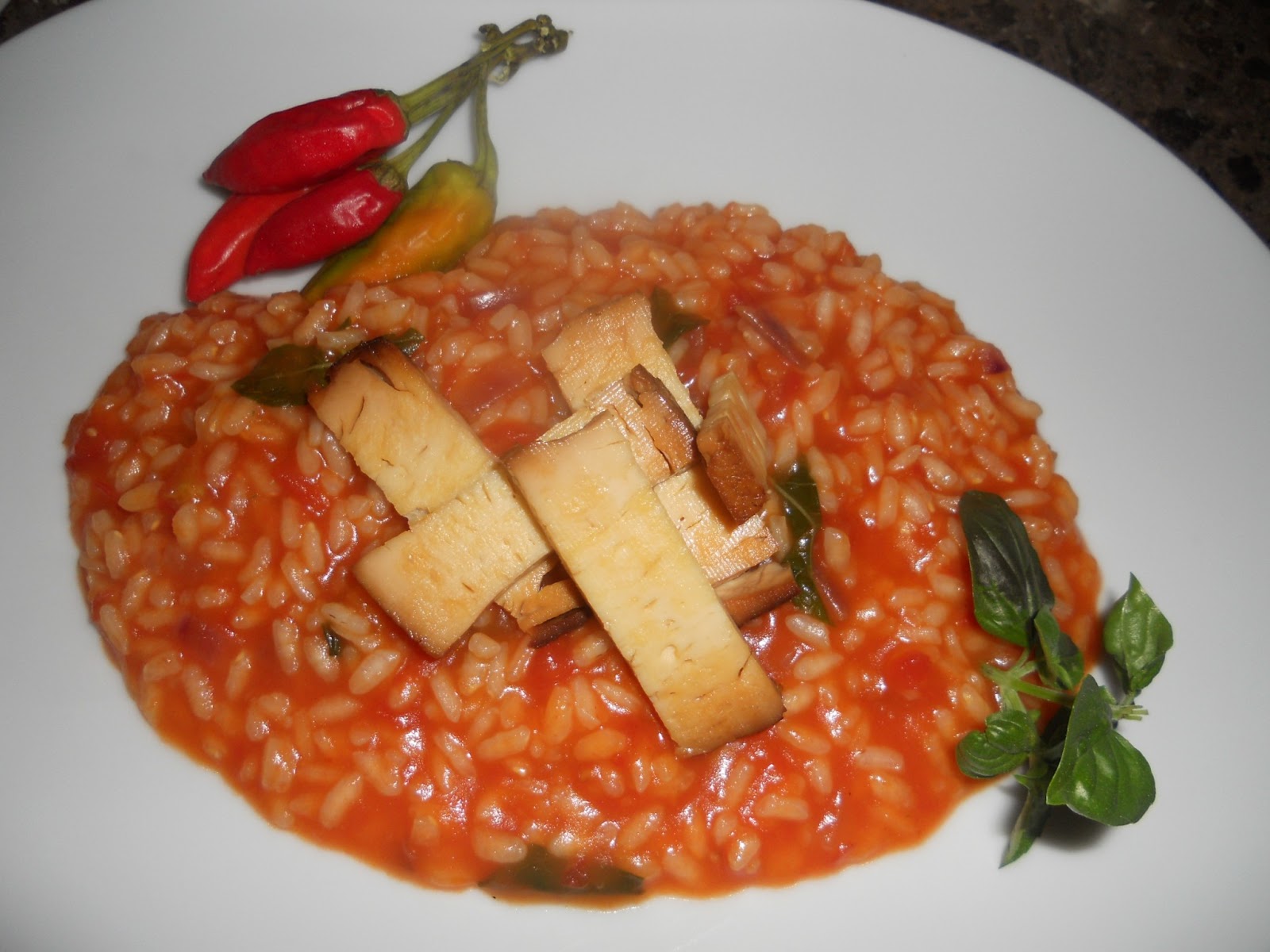 Petrusina: Risotto rosso con ricotta affumicata "scottata"