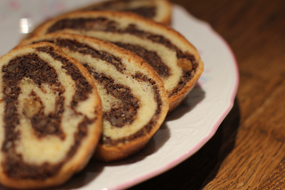 Traditional European Christmas Sweets. Anything missing? : r/europe