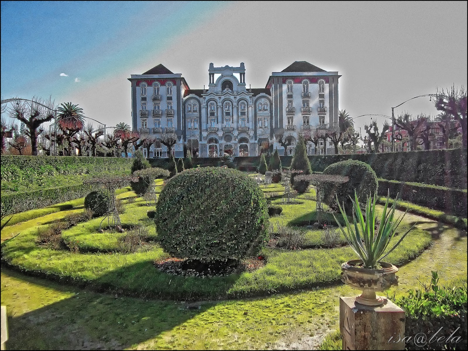 UM PIGO DE LUZ: Exterior do Palace Hotel da Curia / Anadia