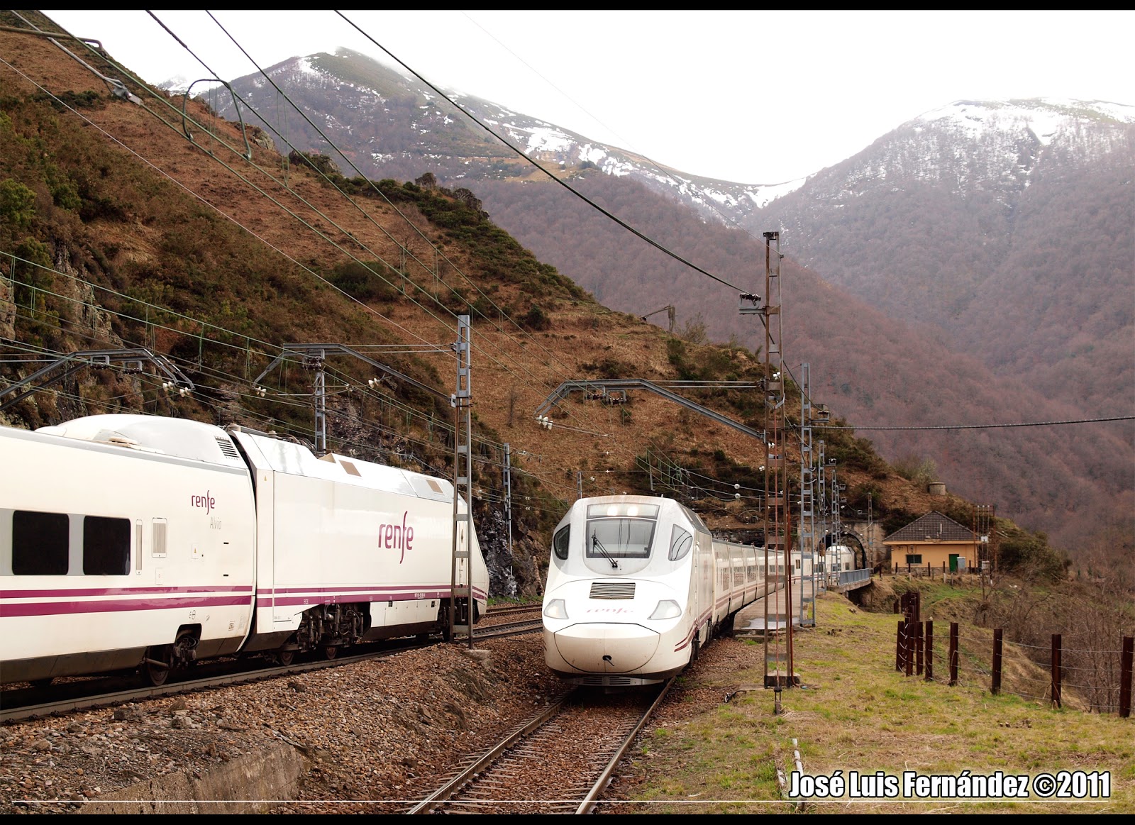 Objetivo Pajares: 10 años de trenes Renfe serie 130 en Pajares