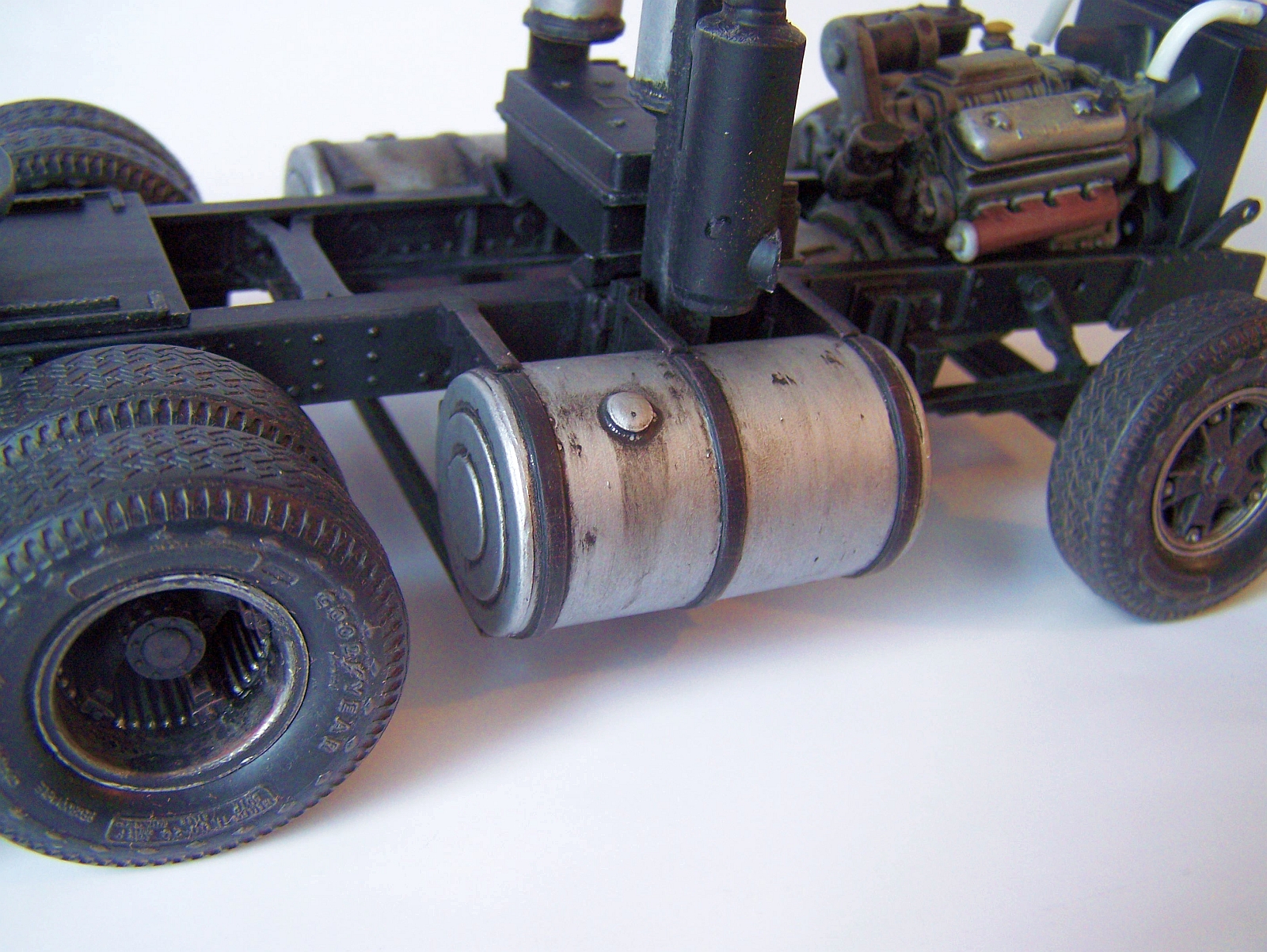 Modelarstwo przez małe "m": Chevy Titan 90 - 1:25 AMT