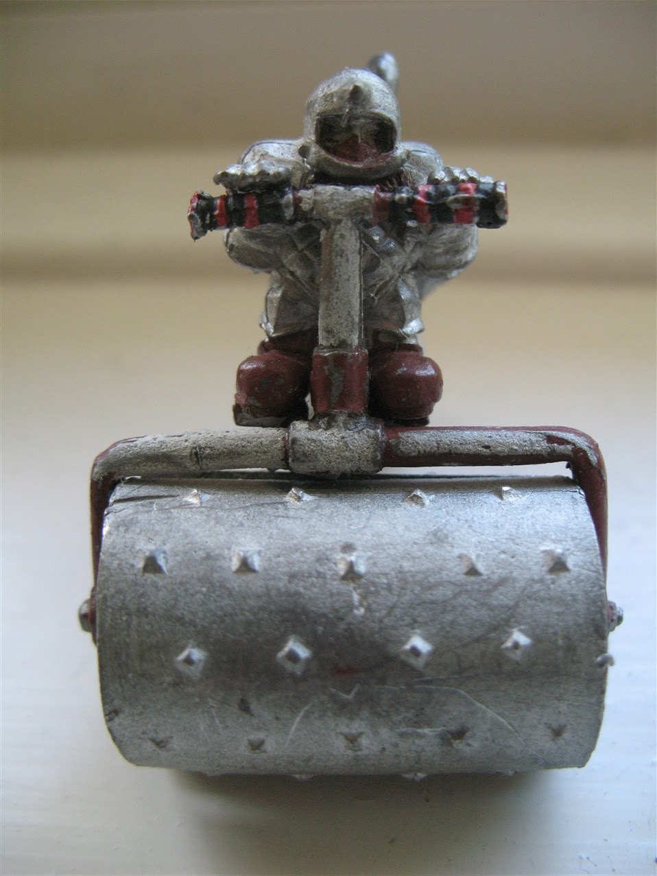 A home for my miniatures: Dwarf Death Roller (mk2)