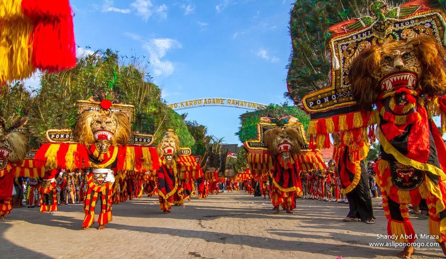 125 Dadak Merak Tampil Bersamaan