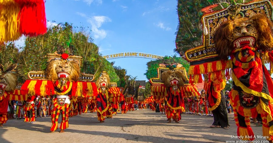 125 Dadak Merak Tampil Bersamaan