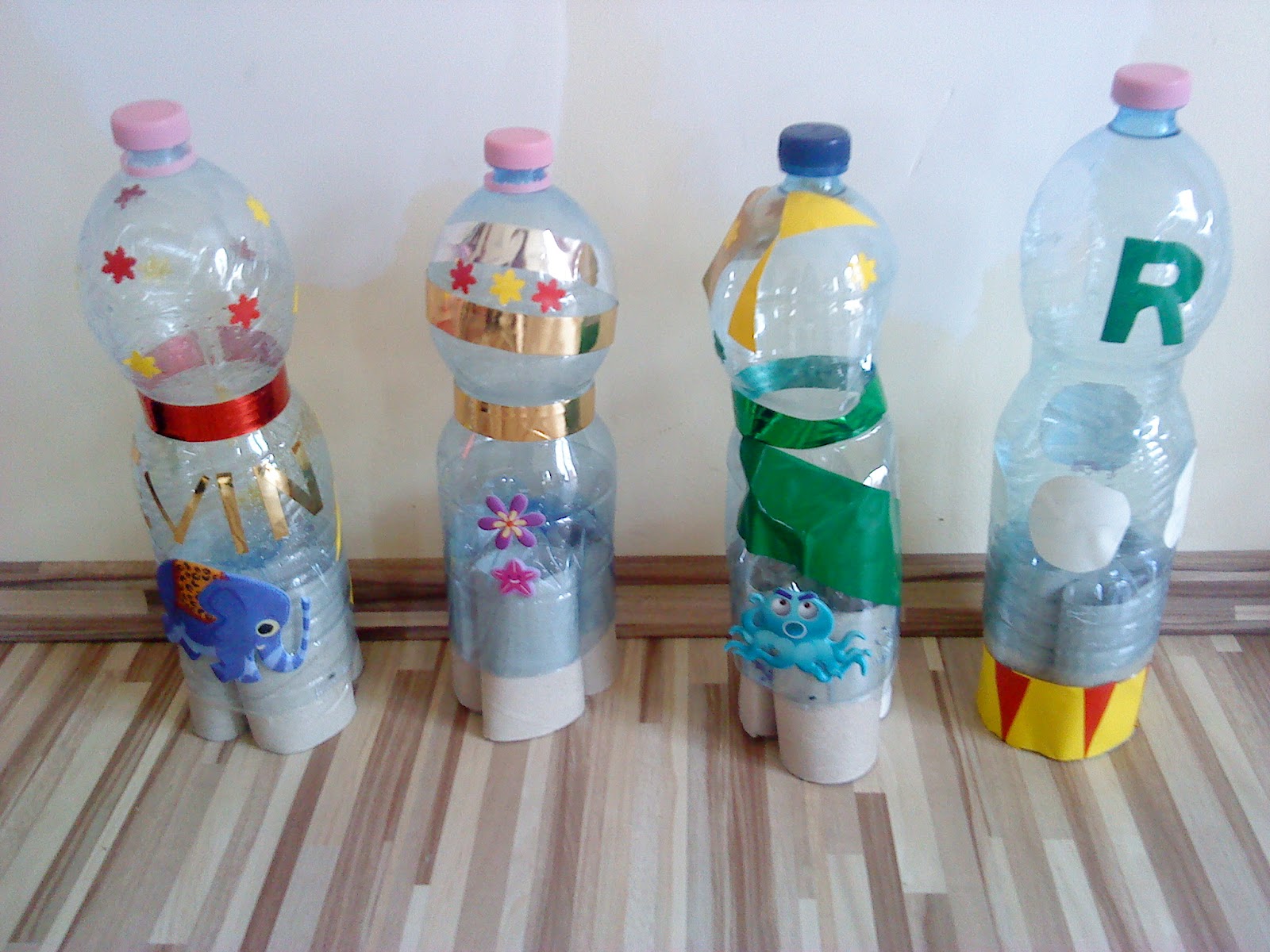 ღ Edyt kreativ szigete ღ: Pet palack űrhajók