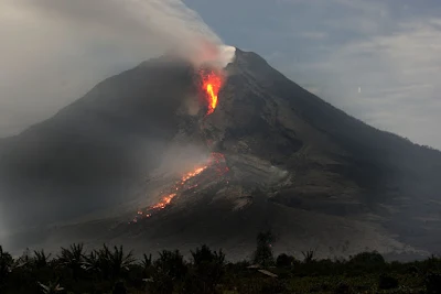 Tipe-Tipe Erupsi Gunung Api - Guru Geografi