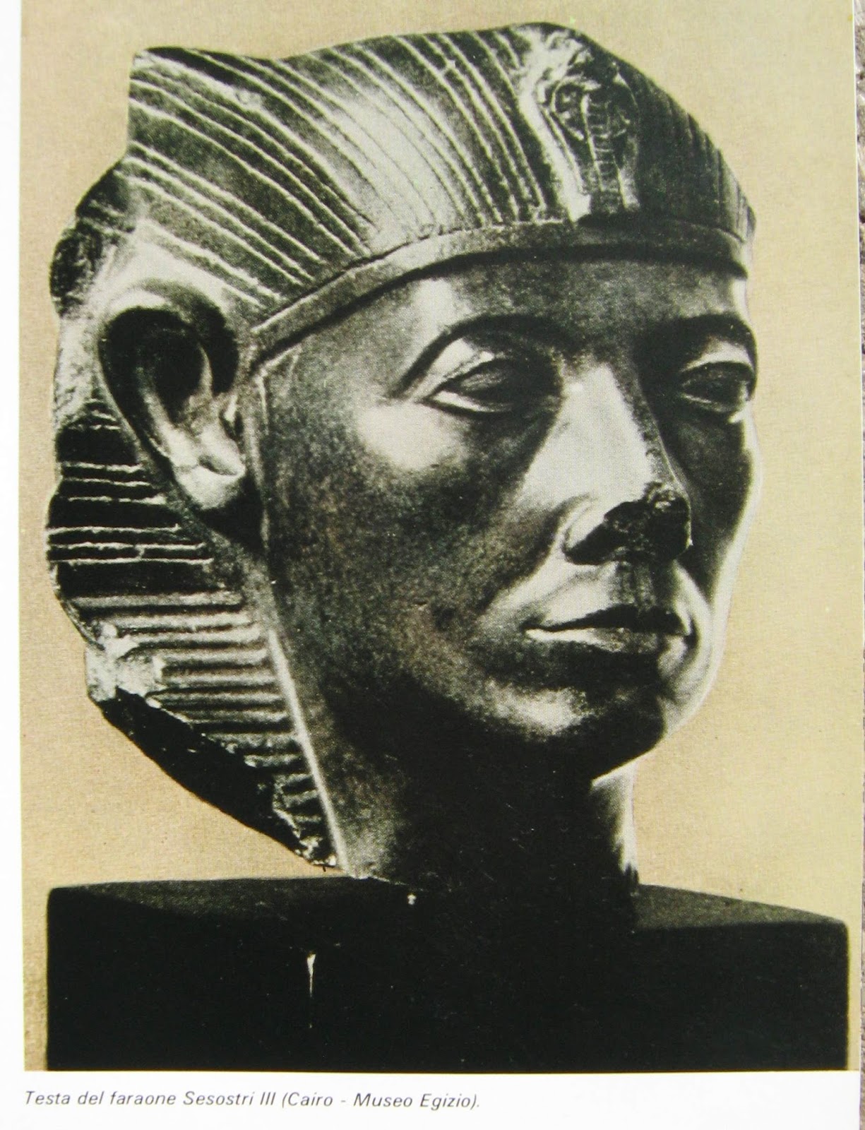 Blog artistico di Alessia Birri: RITRATTO DEL FARAONE SENUSRET III KAKAOURE