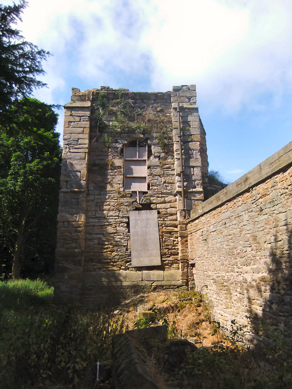 Photographs Of Newcastle: Ravensworth Castle
