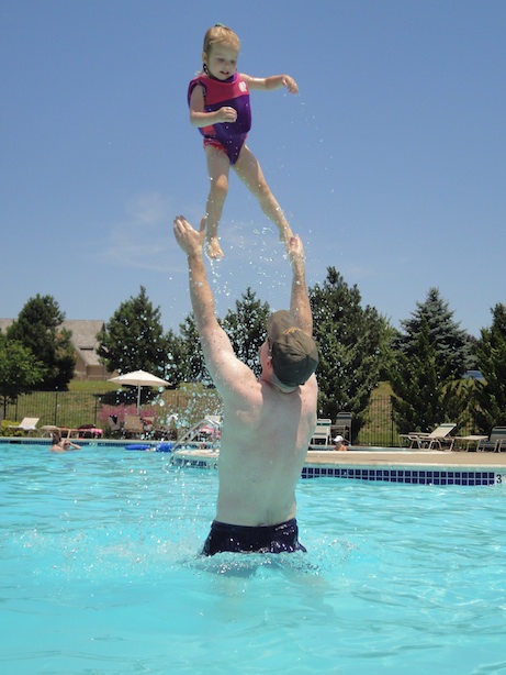 Little Hittle: Pool - First Dunk!