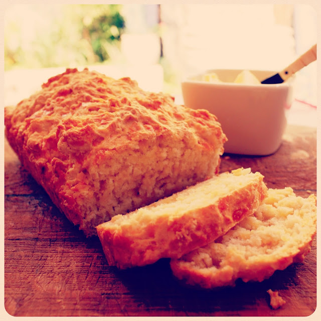 Frikkie Awesome: Frikkie Friday Madness - Bierbrood