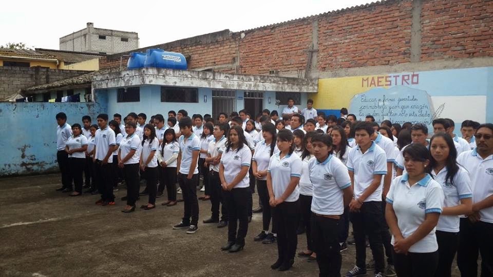 UNIDAD EDUCATIVA "SEGUNDO TORRES": FOTOS DEL COLEGIO