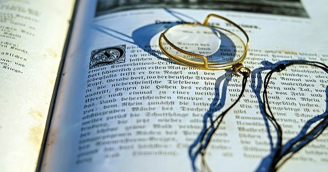 NE, NEDİR, NE DEMEK: Monokl nedir, Monoklünü nedir, monokl ne demek