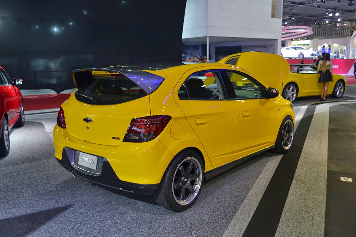 Chevrolet Onix Track Day: visual esportivo e motor de Cruze