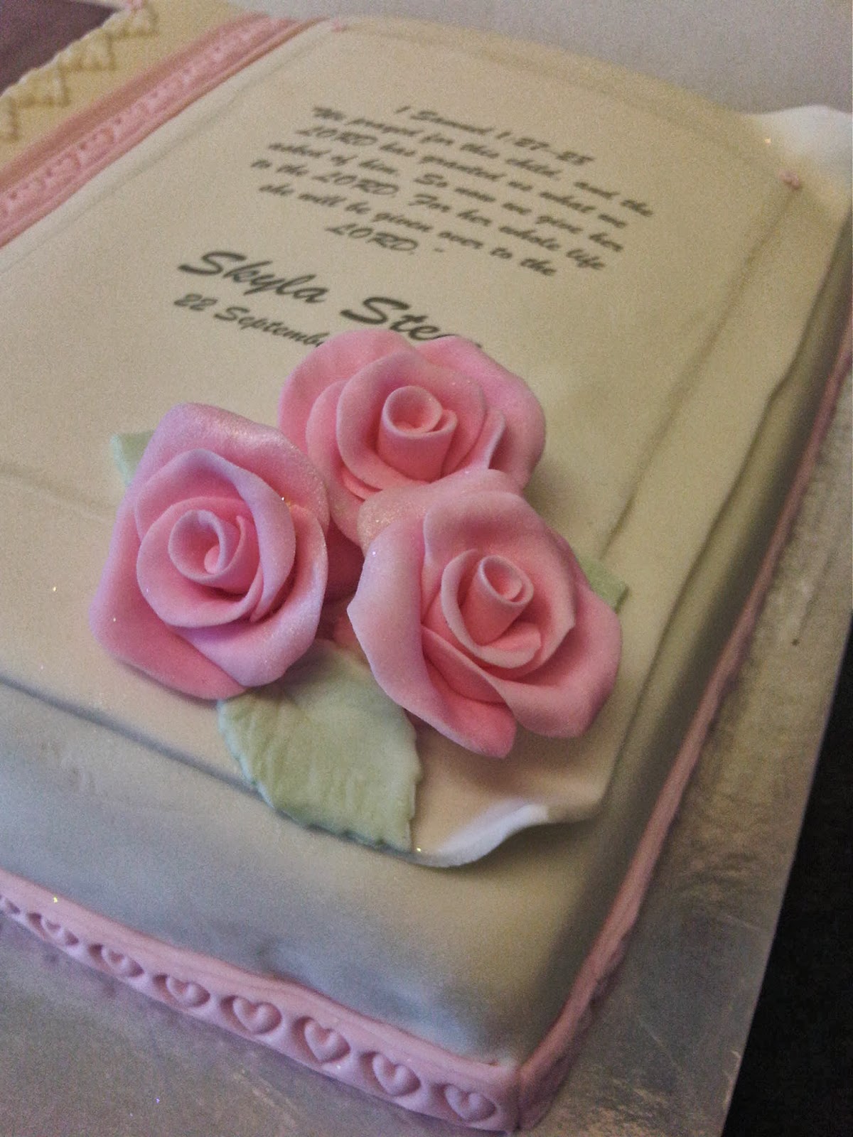 Welcome to Just Iced: Christening Bible cake! Welcome to Just Iced: Christening Bible cake!