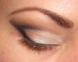 The Beautiful Life Of The Girl Next Door: Smokey eyes: Pammy style!