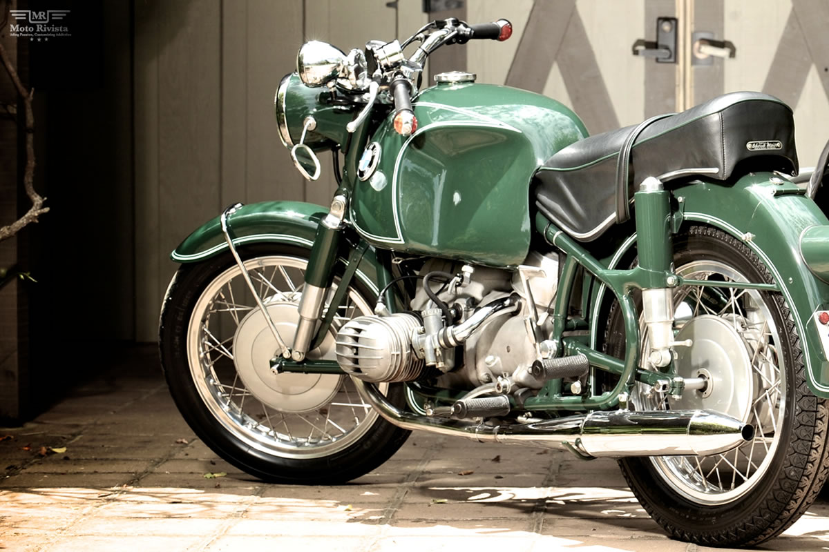 BMW Classics: BMW R60/2 with Steib S350 Sport Chair