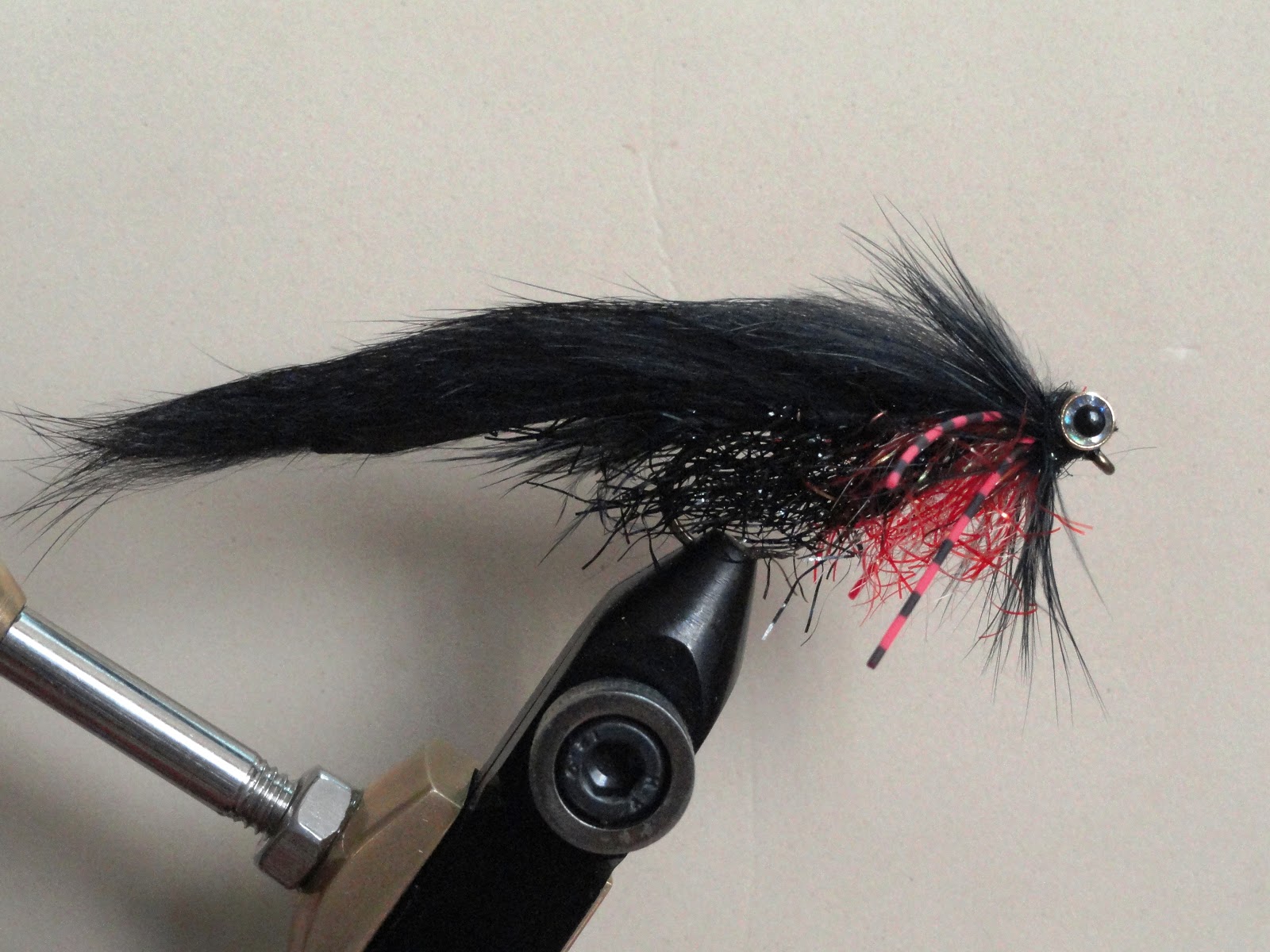 Excursiones de pesca con mosca - Fly Fishing Trips: Atado de Moscas