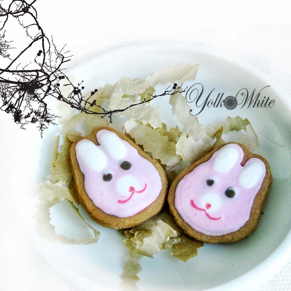 YOLK&WHITE