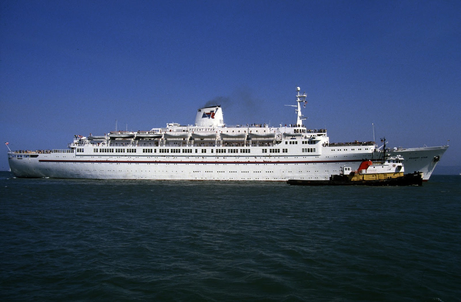 BRIAN'S SHIPPING PHOTOS: REGENCY CRUISE LINES