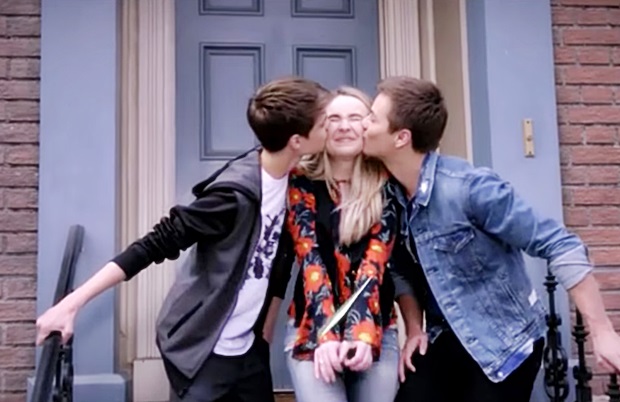 Blog de la Tele: El Mundo de Riley: Nuevo tema de apertura, tercera ...