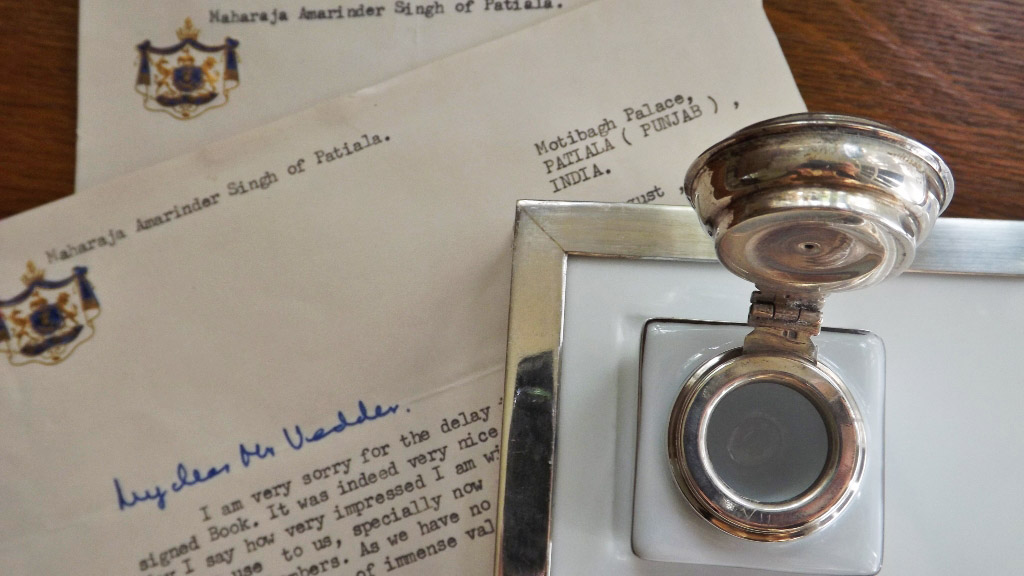 MARIETTE'S BACK TO BASICS: {Antique Regal Art Nouveau Inkwell Set on ...