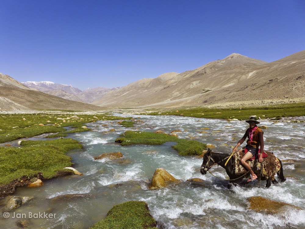 Trekking in Tajikistan: New Wakhan trek: from Big Pamir to Little Pamir