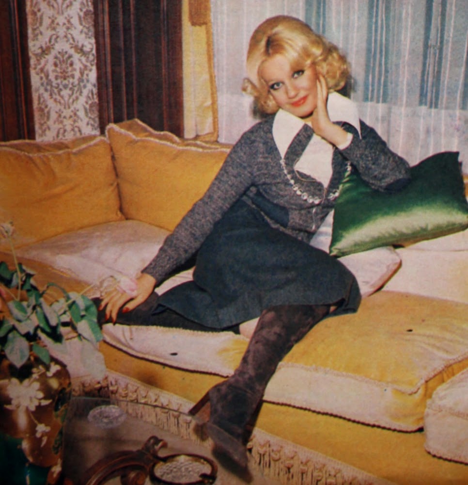 OĞUZ TOPOĞLU : Emel Sayın & İsmet Kasapoğlu