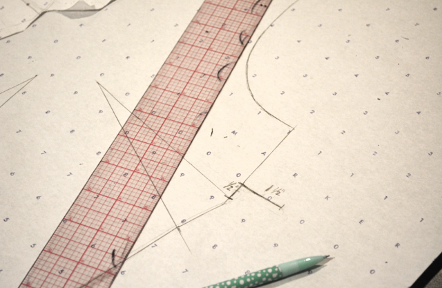 The Closet Historian: Pattern Drafting: Creating a "Kimono" Style Sleeve