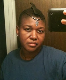 Poetry Scores: A gallery of 'Snow White' mirror selfies